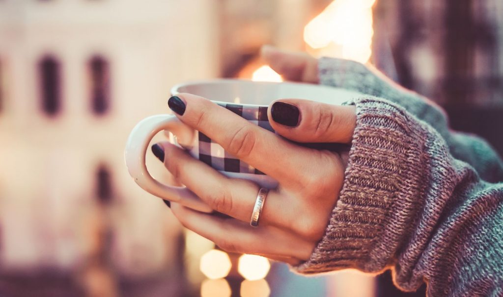6 Best Ways to Keep Your Coffee Hot • Caffeine Beast